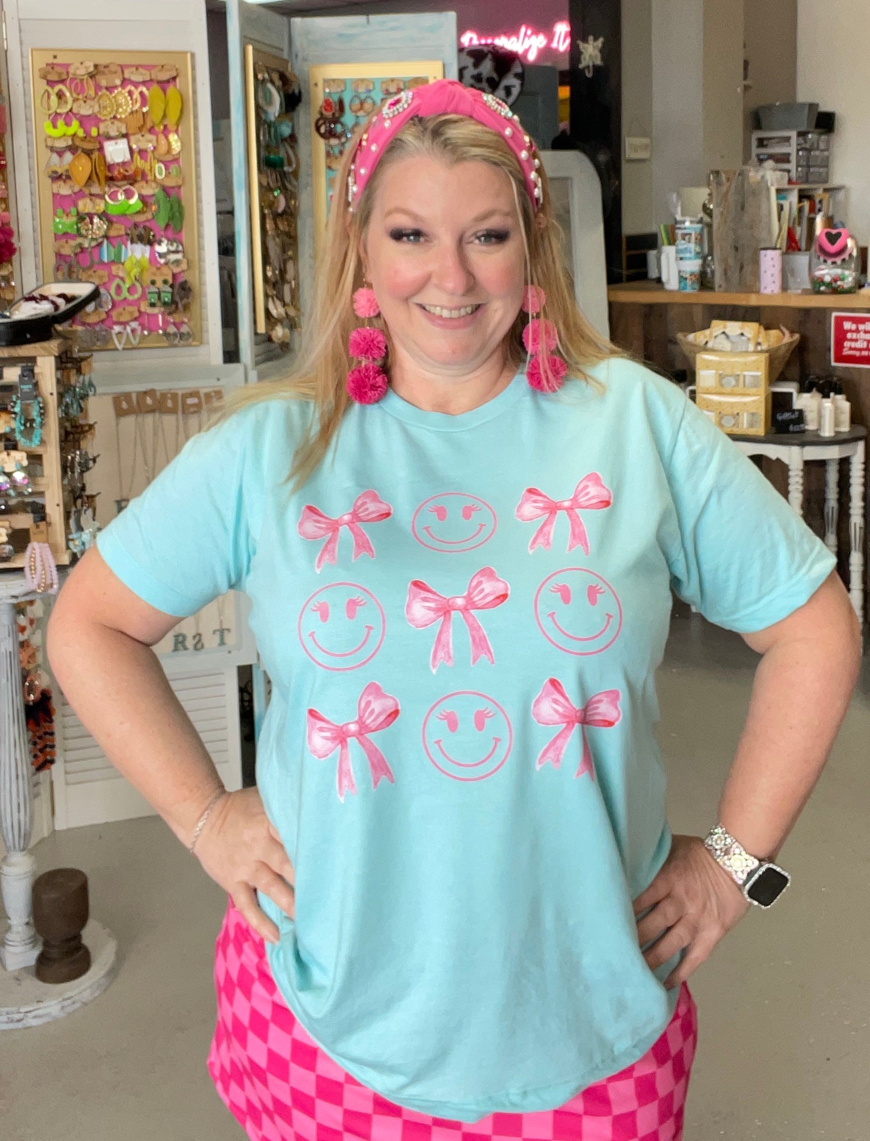 Smiley Coquette tee – Jill's Closet Alvin